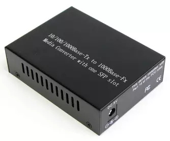 10/100/1000Base-Tx to 1000Base-Fx Media Converter